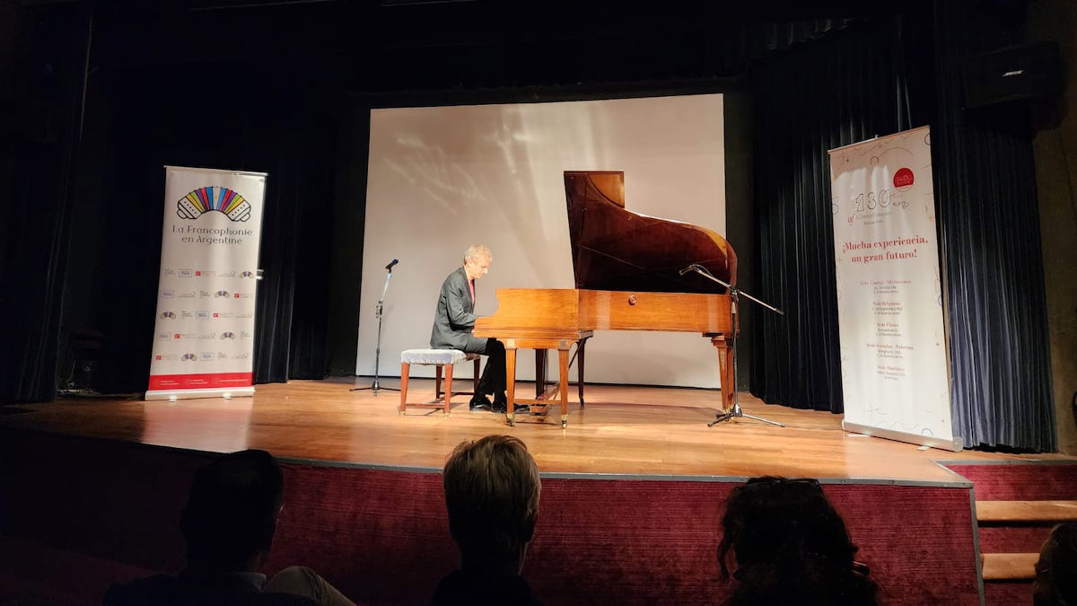 La Alianza Francesa celebra 130 años de historia | Acercando Naciones